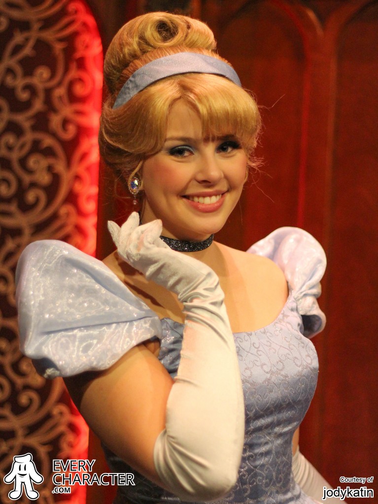 DLR - Fantasy Faire - Royal Hall Princess Meet 'n' Greet on ...