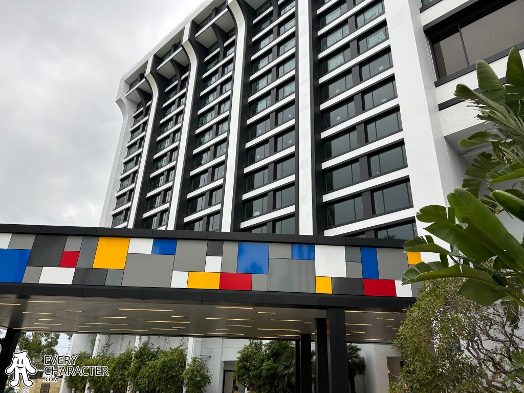 DLR - Disney's Paradise Pier Hotel on EveryCharacter.com