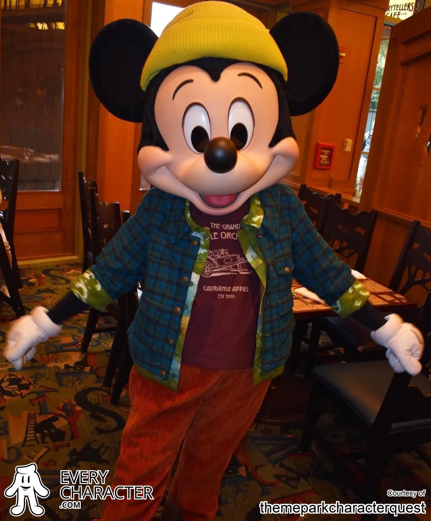 DLR - Storytellers Cafe - Mickey's Autumn Adventures Breakfast and ...