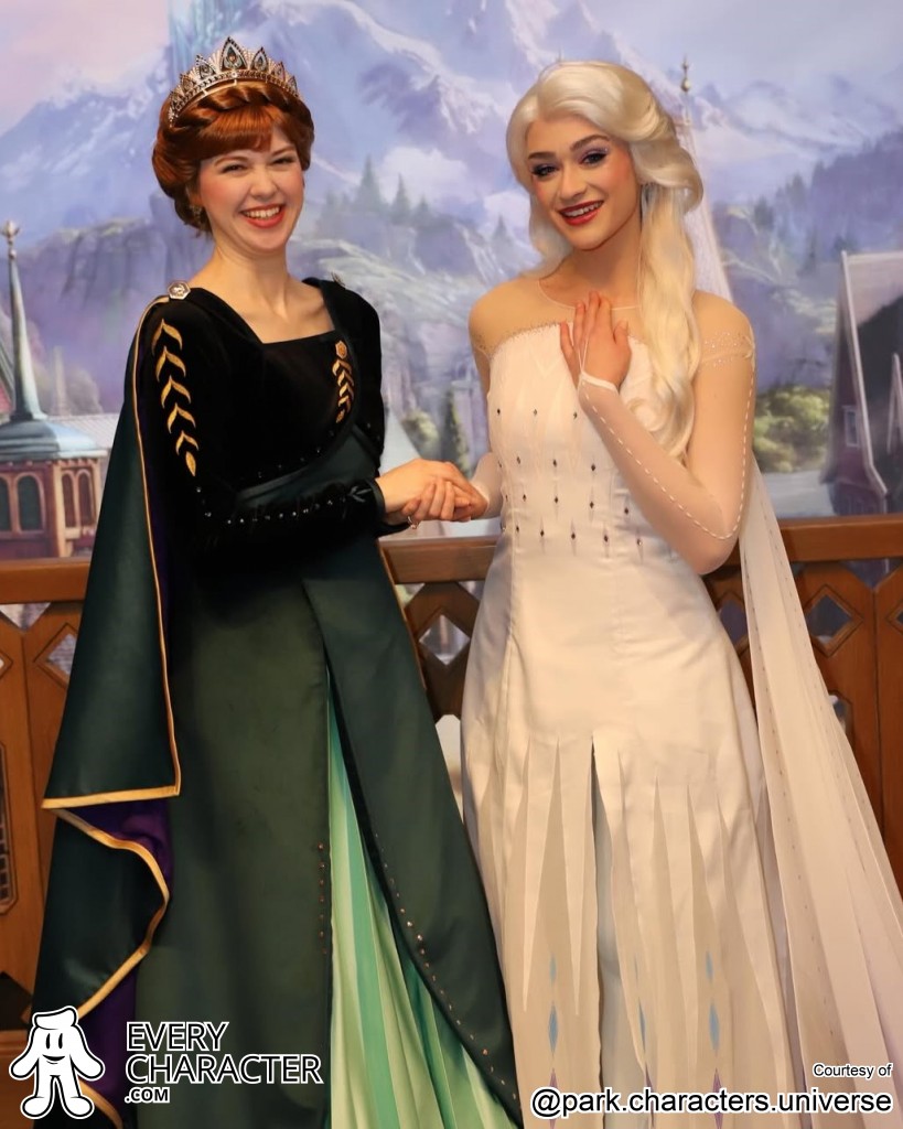DLP - A Royal Encounter with Elsa and Anna|Rencontre Royale on ...