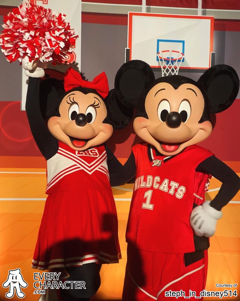 DL -Disney After Dark: Disney Channel Nite 2024 - MIckey & Minnie High ...